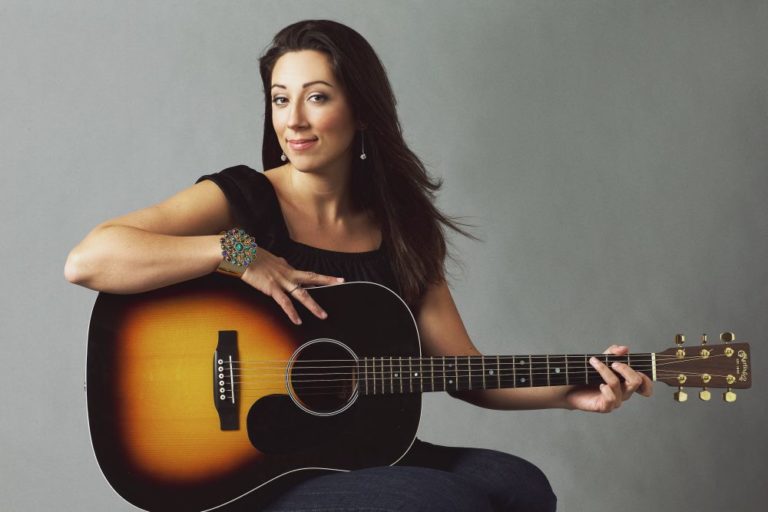 Julie Corrigan - Ottawa Grassroots Festival